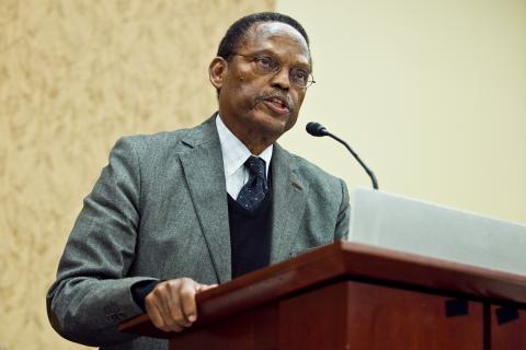 William Julius Wilson named winner of 2013 Moynihan Prize – AAPSS